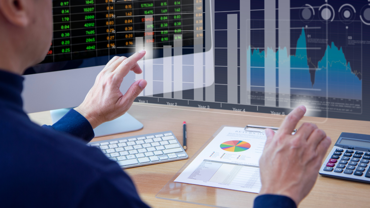 Maximizing Returns while Minimizing Investment Risks | Pay it Later Maximizing Returns while Minimizing Investment Risks | Pay it Later